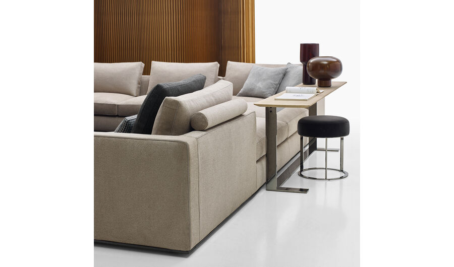 Frank Ottoman Metal Frame | B&B Italia Official Shop